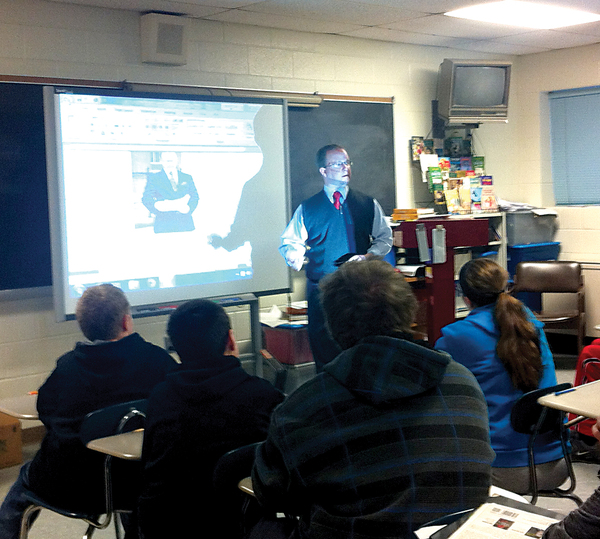 Furbee speaks to class at TCMS | News, Sports, Jobs - Tyler Star News